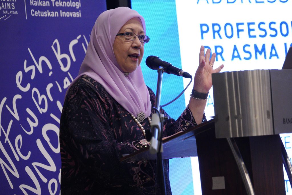 A Decade of Diligence: 2022 YSN-ASM Colloquium - ASM FOCUS